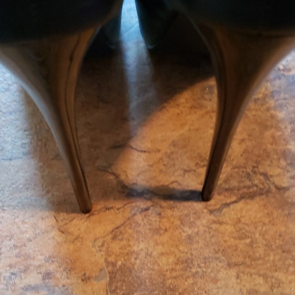 FRH | Shoes | 7 Platform Heels | Poshmark